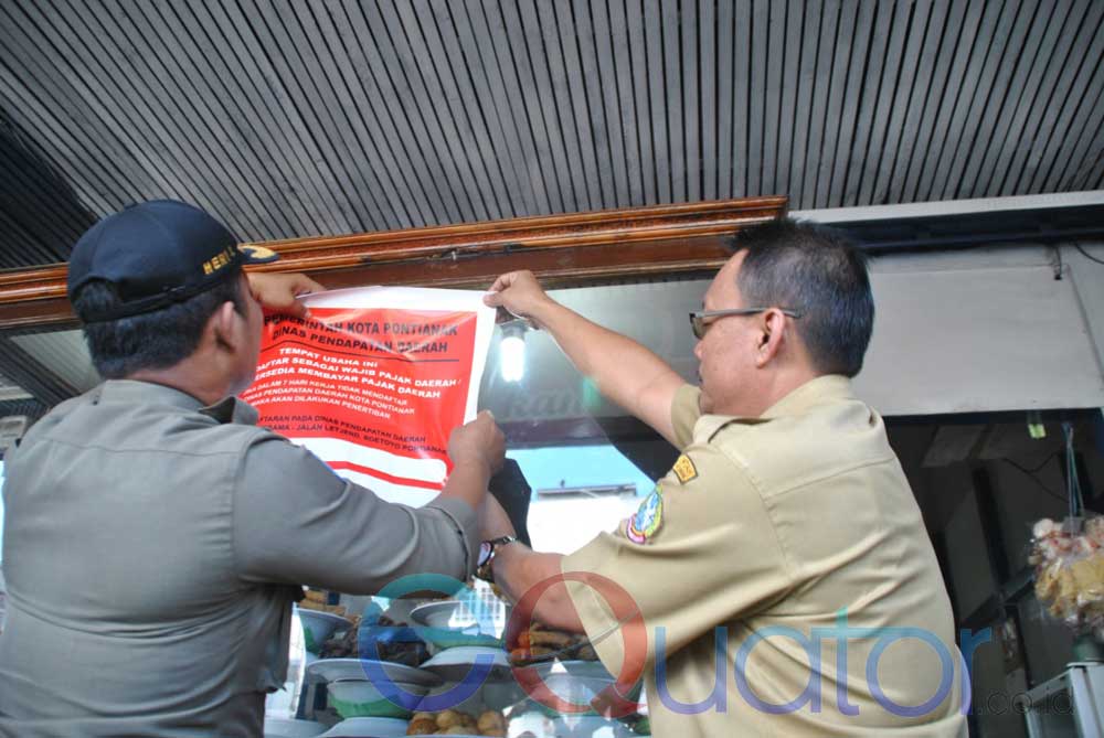 Lima Rumah Makan Disegel - eQuator.co.id