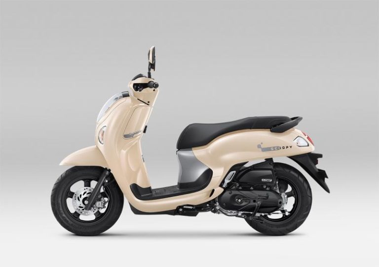 Siap Jadi Trendsetter Baru, Skutik Retro New Honda Scoopy Kini Makin ...